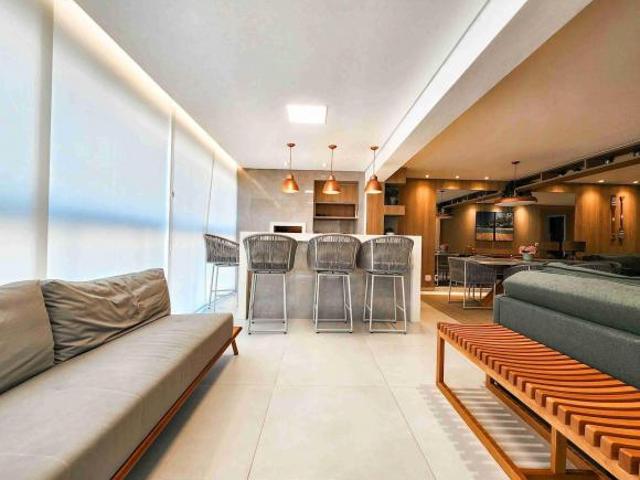 Apartamento à Venda na Pitangueiras no Guarujá | QVista Inteligência Imobiliá.
