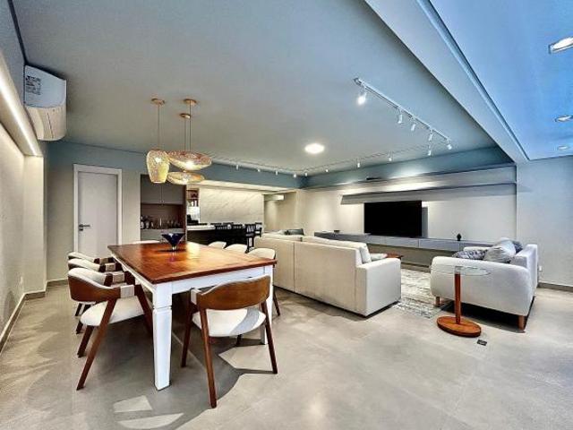 Apartamento à Venda na Pitangueiras no Guarujá | QVista Inteligência Imobiliá.