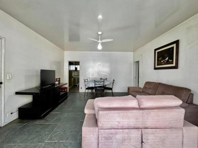 Apartamento à Venda na Pitangueiras no Guarujá | Qvista inteligência imobiliário