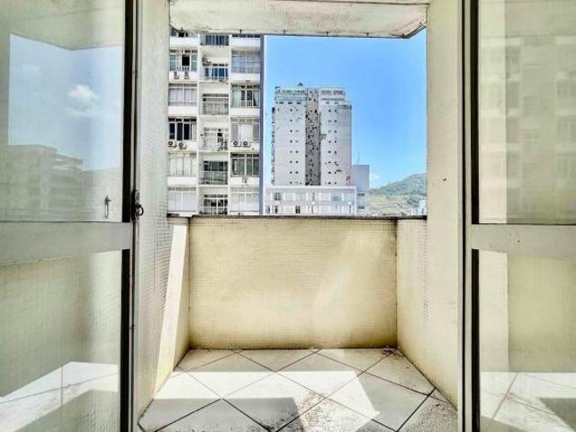 Apartamento à Venda na Pitangueiras no Guarujá | Qvista inteligência imobiliário