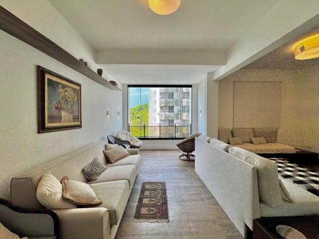 Apartamento à Venda na Pitangueiras no Guarujá | Qvista inteligência imobiliária