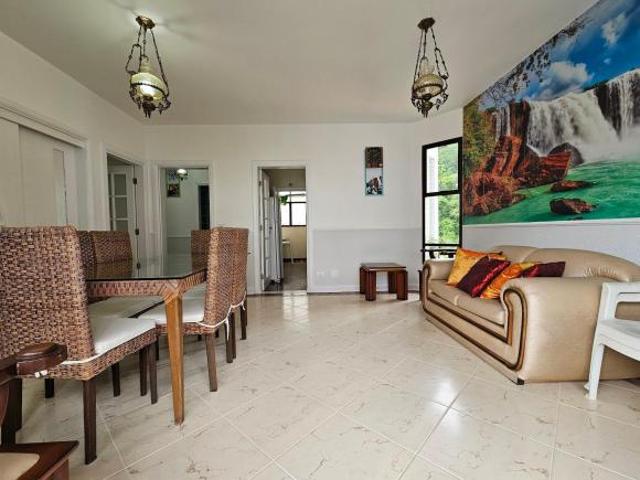 Apartamento à Venda na Pitangueiras no Guarujá