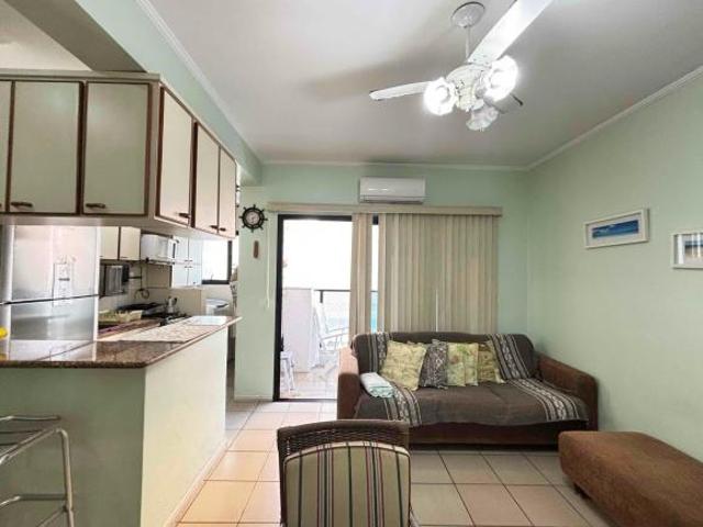 Apartamento à venda na Pitangueiras no Guarujá, SP | QVista Inteligência Imob.