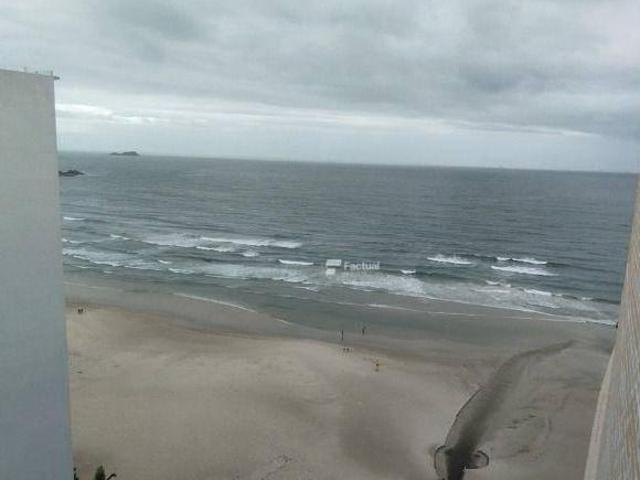Apartamento à venda na Pitangueiras no Guarujá / SP
