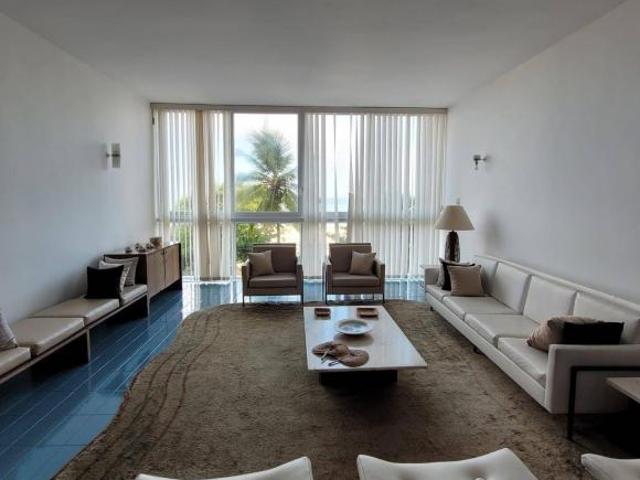 Apartamento à Venda na Pitangueiras no Guarujá