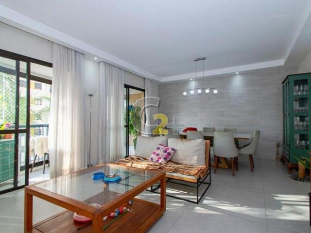 Apartamento à venda na Pompéia com 3 suítes e 3 vagas