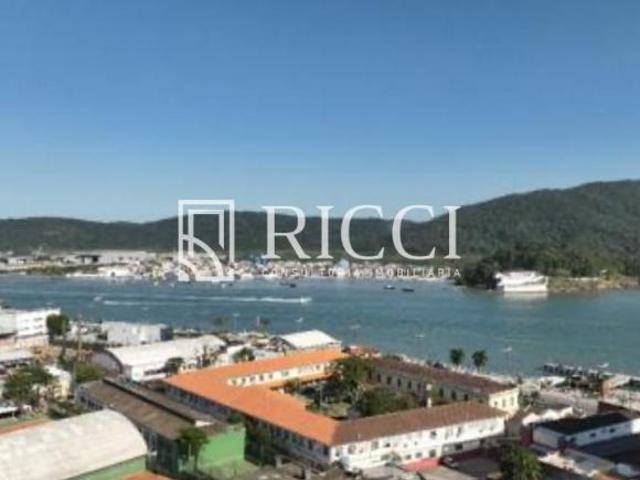 Apartamento à Venda na Ponta da Praia em Santos