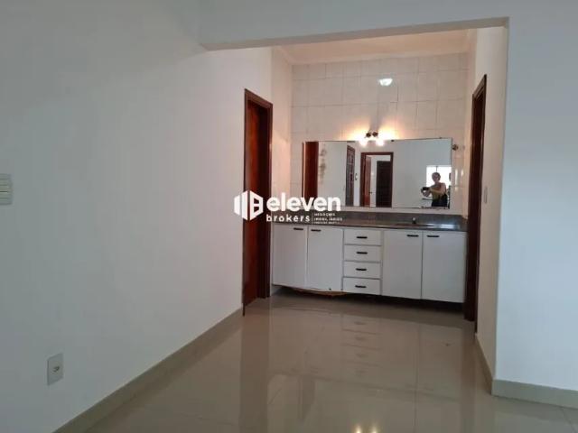 Apartamento à venda na Ponta da Praia, Santos | 2 Suítes, Mobiliado, dependência completa, salão de