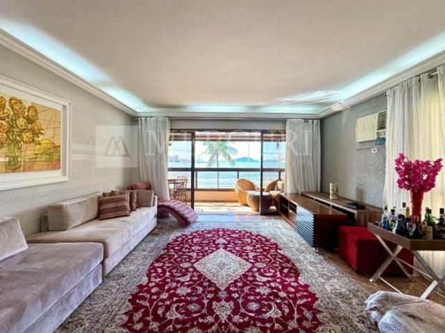 Apartamento Frente Mar à venda, Praia as Astúrias, 3 Suítes e Varanda com Vista para o Mar Mercuri