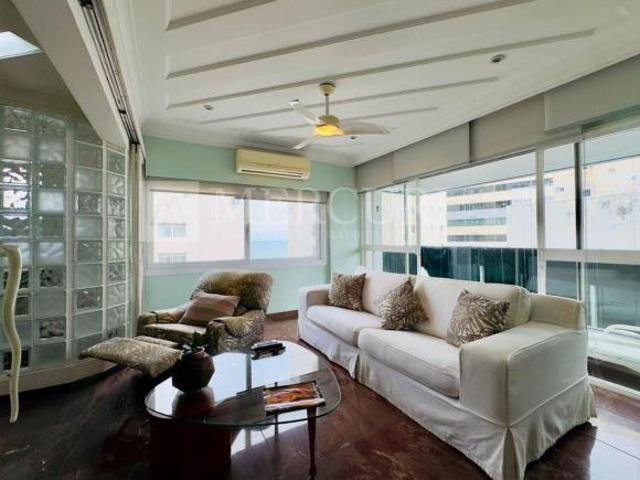 Apartamento à venda na Praia as Astúrias em Guarujá