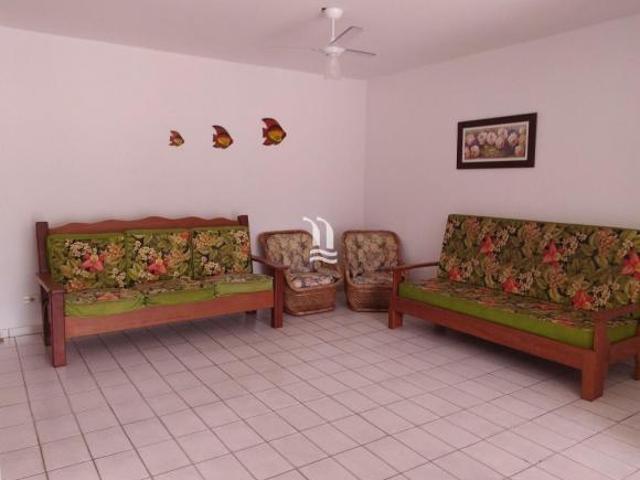 Apartamento à venda na Praia da Maranduba