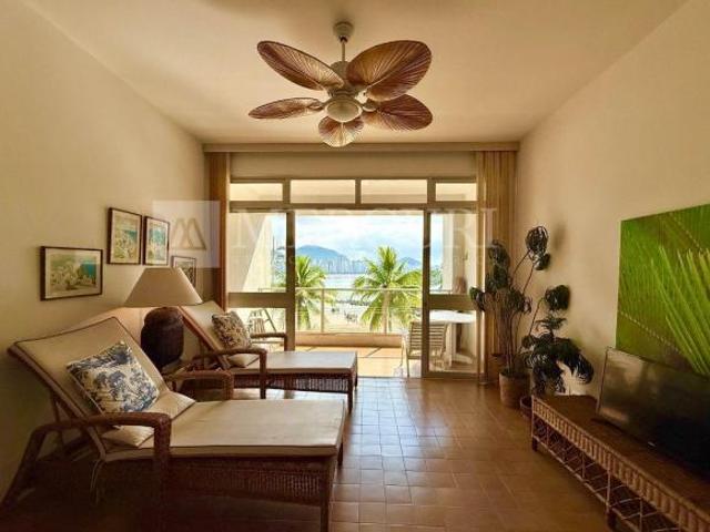 Apartamento à venda na Praia da Astúrias em Guarujá