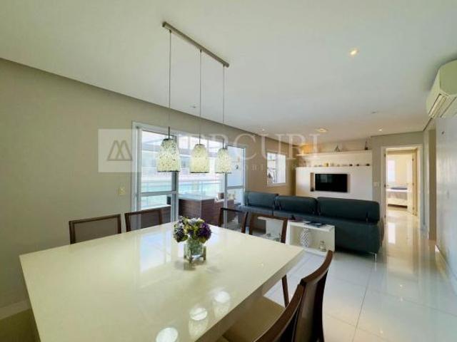 Apartamento à venda na Praia da Astúrias em Guarujá