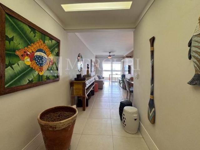 Apartamento à venda na Praia da Astúrias em Guarujá