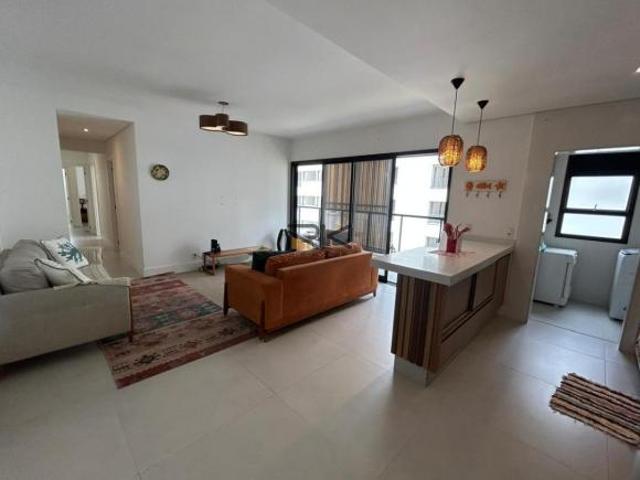 Apartamento à venda na praia da enseada
