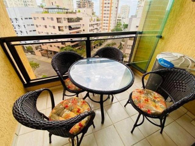 Apartamento á venda na praia da Enseada