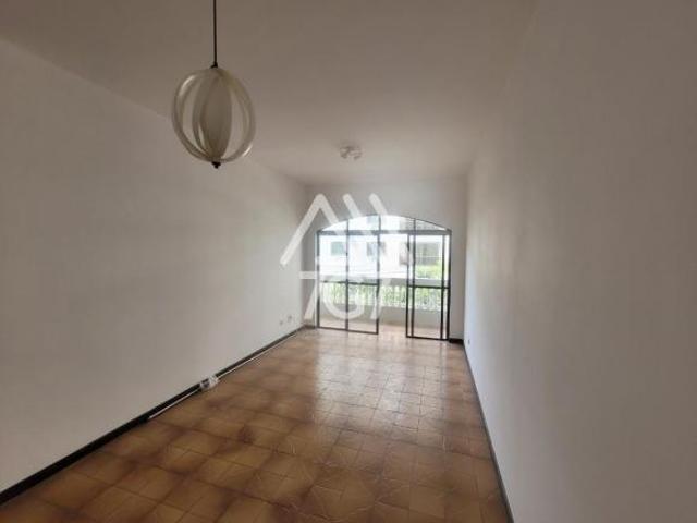 APARTAMENTO À VENDA NA PRAIA DA ENSEADA GUARUJÁ
