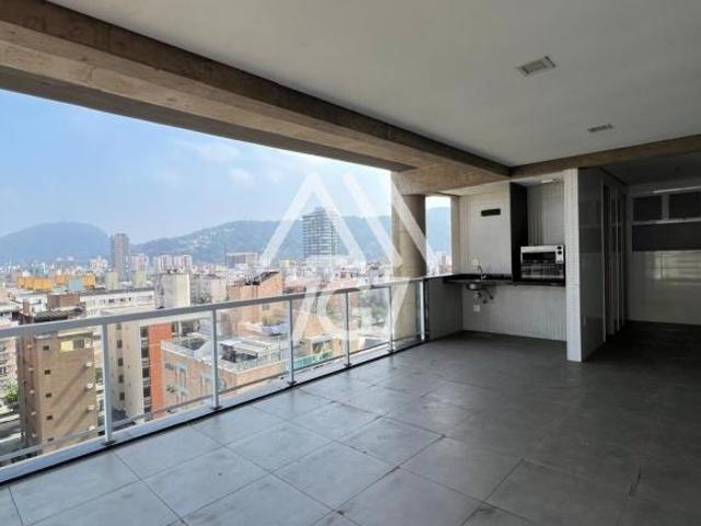 APARTAMENTO À VENDA NA PRAIA DA ENSEADA GUARUJÁ