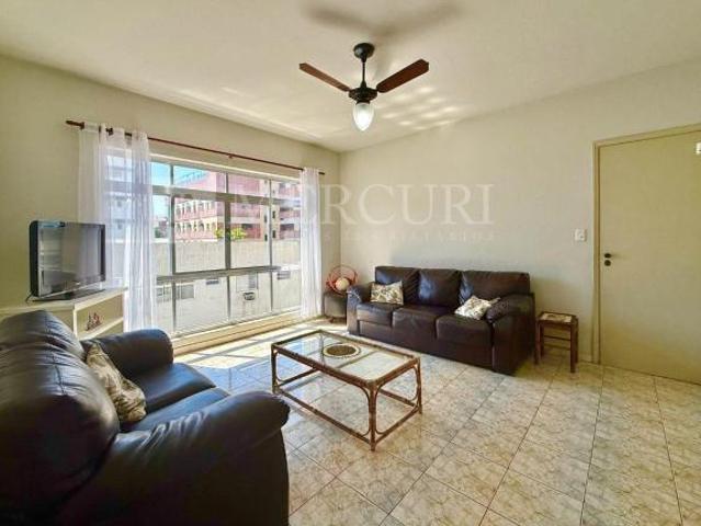 Apartamento à venda na Praia da Enseada em Guarujá