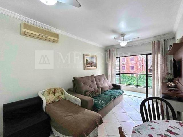 Apartamento à venda na Praia da Enseada em Guarujá