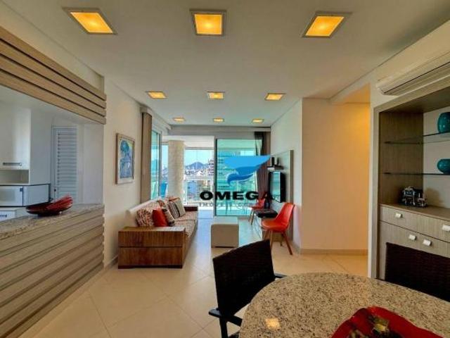 Apartamento à venda na praia da Enseada em Guarujá | Omega Imóveis