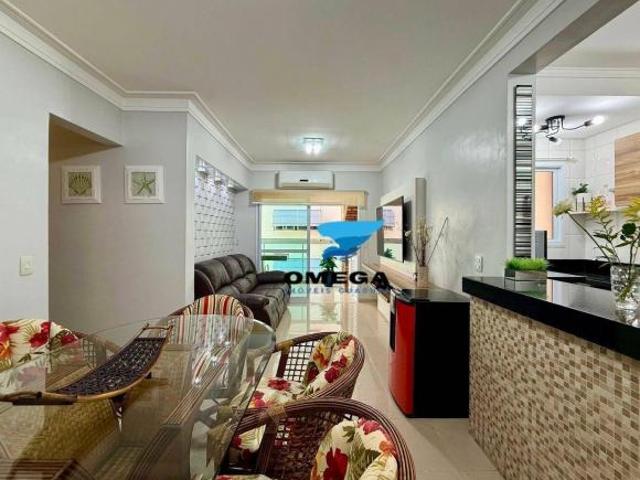 Apartamento à venda na praia da Enseada no Guarujá I Omega Imoveis