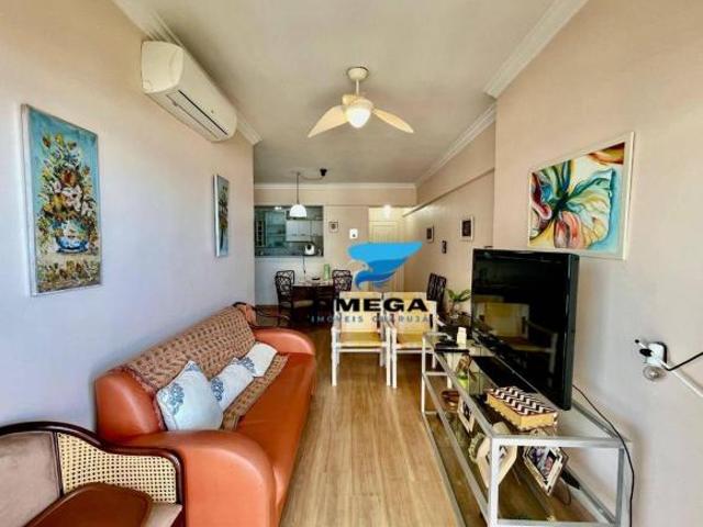 Apartamento à venda na praia da Enseada no Guarujá I Omega Imoveis