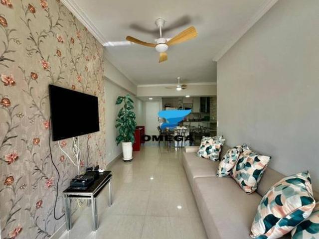 Apartamento à venda na praia da Enseada no Guarujá I Omega Imoveis