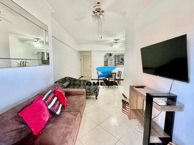 Apartamento à venda na praia da Enseada no Guarujá I Omega Imoveis
