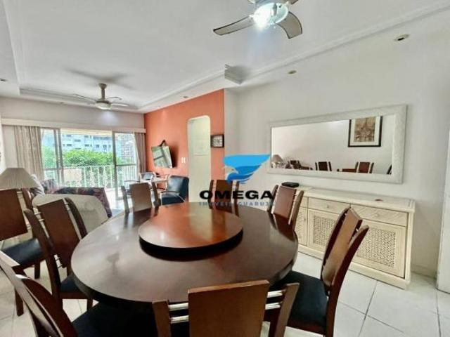 Apartamento à venda na praia da Enseada no Guarujá I Omega Imoveis