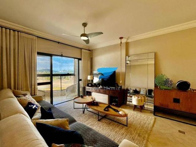 Apartamento à venda na praia da Enseada no Guarujá I Omega Imoveis