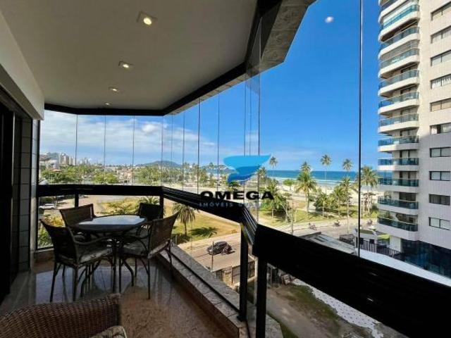 Apartamento à venda na praia da Enseada no Guarujá I Omega Imoveis