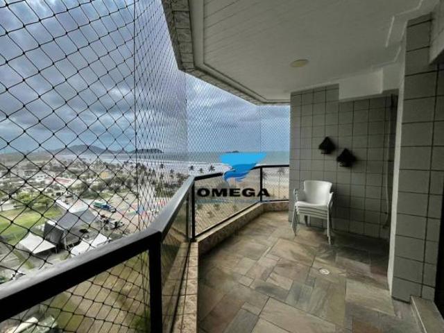 Apartamento à venda na praia da Enseada no Guarujá I Omega Imoveis