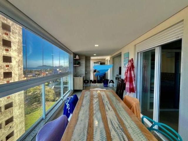 Apartamento á venda na Praia da Enseada no Guarujá | Omega Imóveis