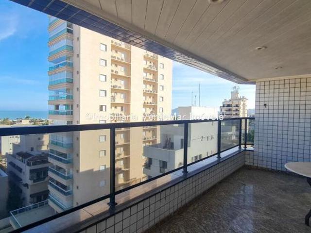 Apartamento à venda na praia da Enseada no Guarujá, região da Brunella
