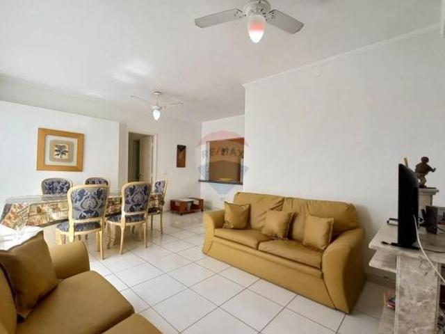 Apartamento à venda na praia da Enseada no Guarujá SP