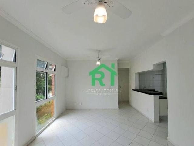 Apartamento à venda na Praia da Enseada | Rocha Imóveis Guarujá