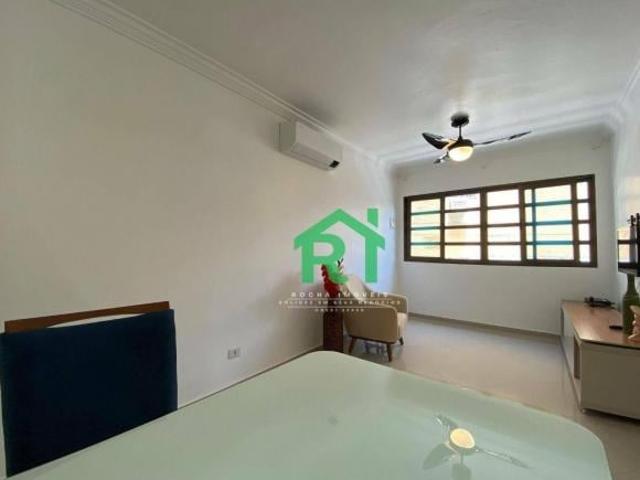 Apartamento à venda na Praia da Enseada | Rocha Imóveis Guarujá