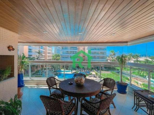 Apartamento à beira mar com 3 quartos 3 suítes, 2 vagas e lazer à venda em Enseada, Guarujá