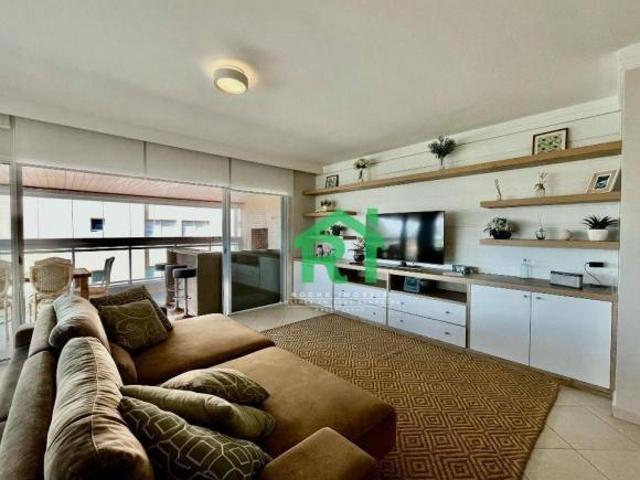 Apartamento à venda na Praia da Enseada| Rocha imóveis Guarujá/SP