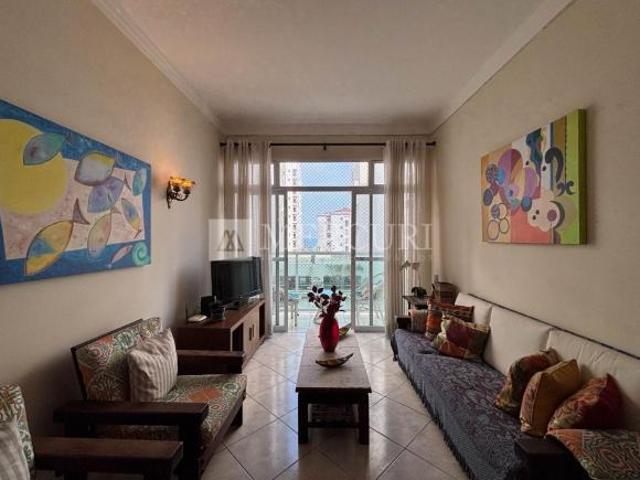 Apartamento à venda na Praia da Pitangueiras em Guarujá