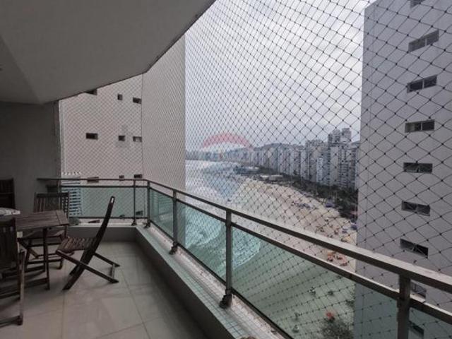 Apartamento a venda na praia da Pitangueiras, Guarujá SP