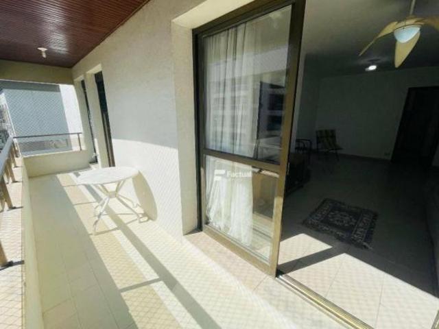 Apartamento à venda na Praia da Pitangueiras no Guarujá/SP