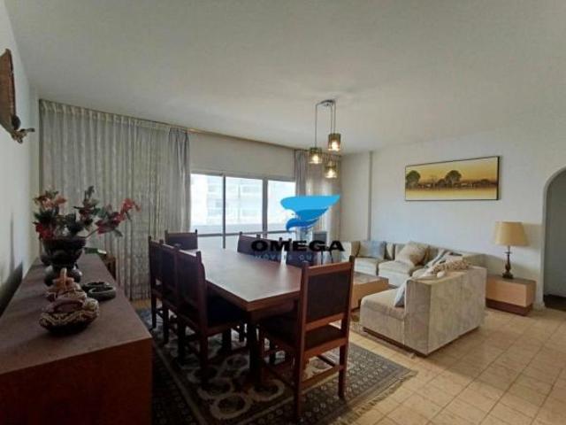 Apartamento à venda na praia das Astúrias em Guarujá | Omega Imóveis