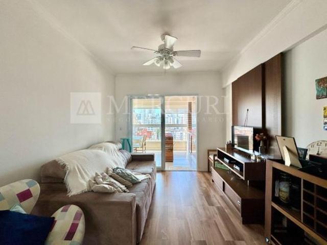 Apartamento à venda na Praia das Astúrias em Guarujá