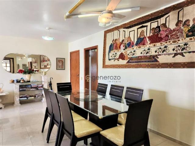 Apartamento a venda na praia das Astúrias, frente ao mar, 04 dormitórios, 01 vaga de garagem e lazer