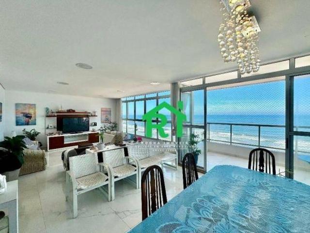 Apartamento à venda na Praia das Pitangueiras, 3 Suítes, 1 Vaga, Vista para o mar, Guaruja SP