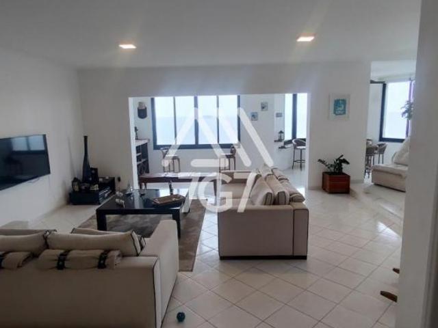APARTAMENTO À VENDA NA PRAIA DAS PITANGUEIRAS