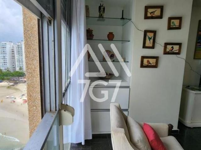 APARTAMENTO À VENDA NA PRAIA DAS PITANGUEIRAS GUARUJÁ