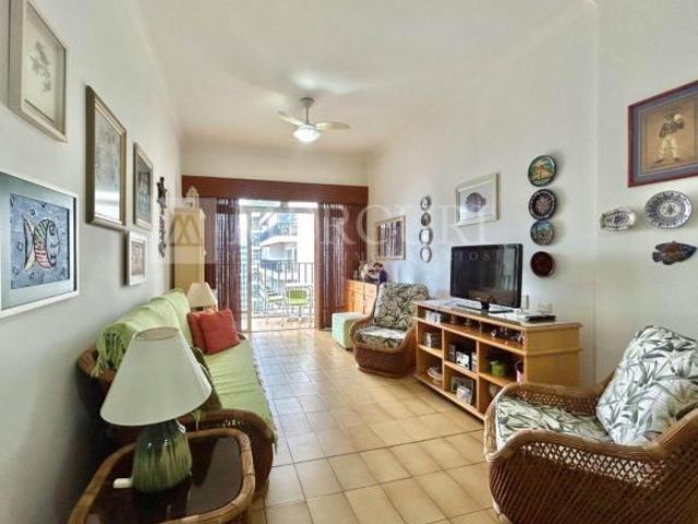 Apartamento à venda na Praia das Pitangueiras em Guarujá